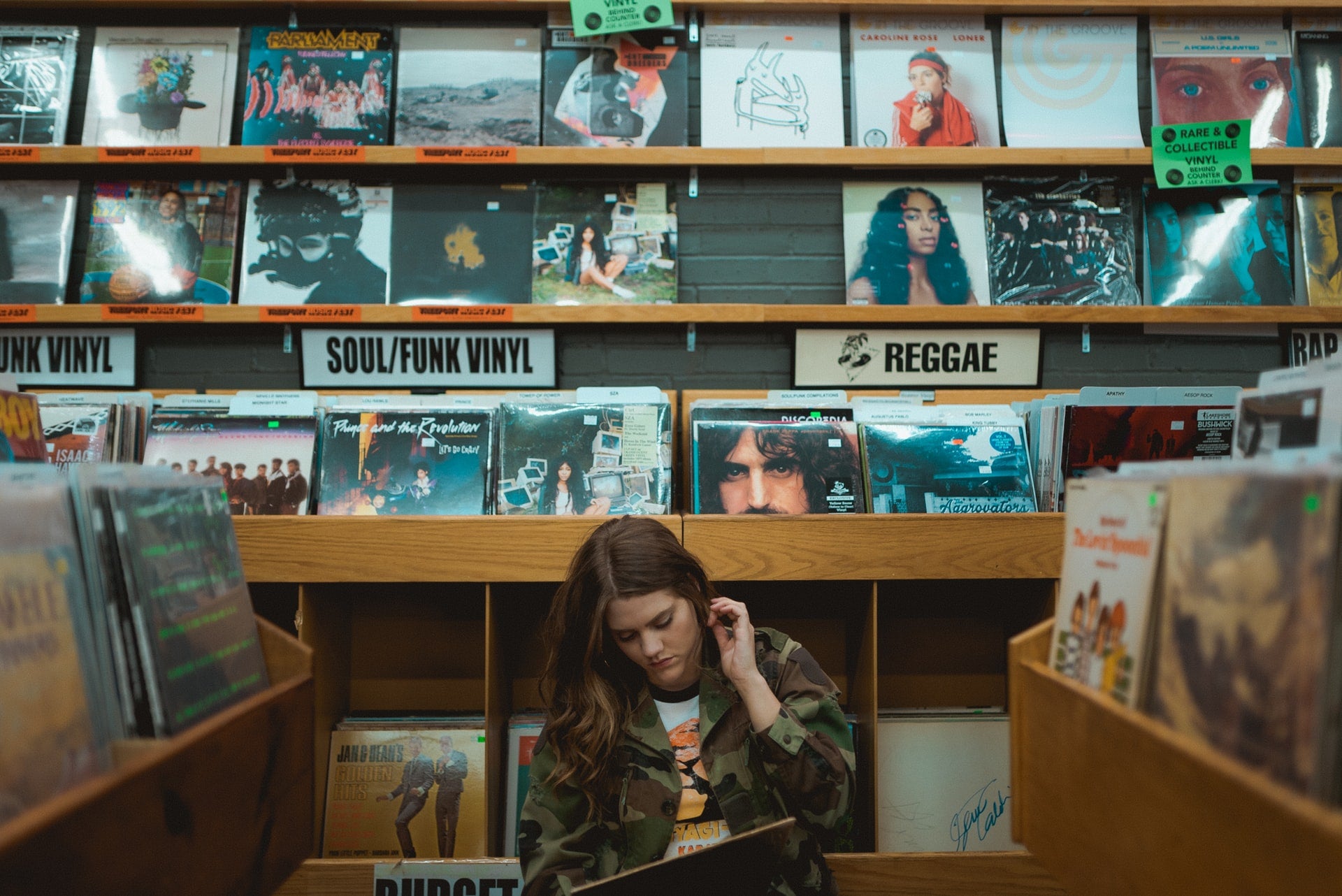 Universal Music Vinyl Record Bundles – iWorld Online